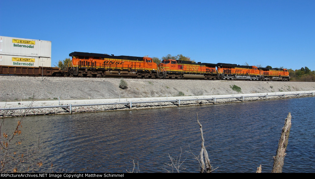 Mix Matched GE's East Bound